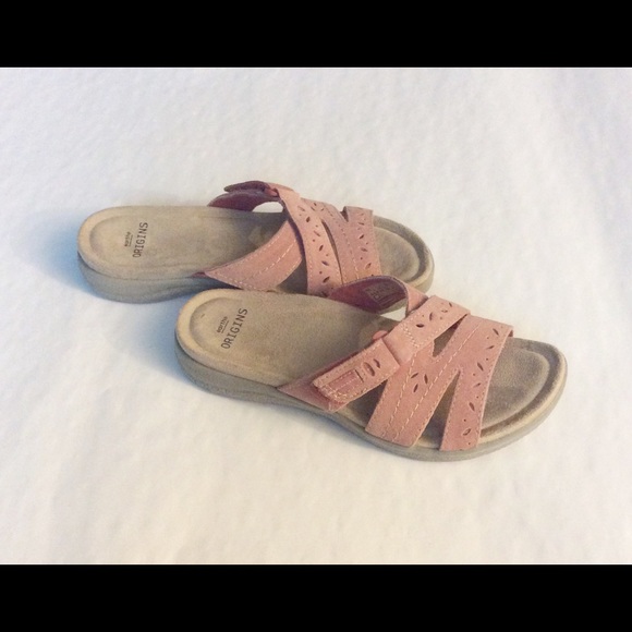 Earth Origins | Shoes | Earth Origins Shantel Suede Slip On Sandals ...